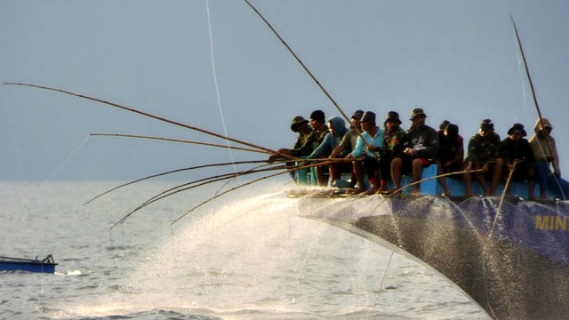 Keajaiban Mancing Cakalang di Laut Maluku Utara. - Vidio.com
